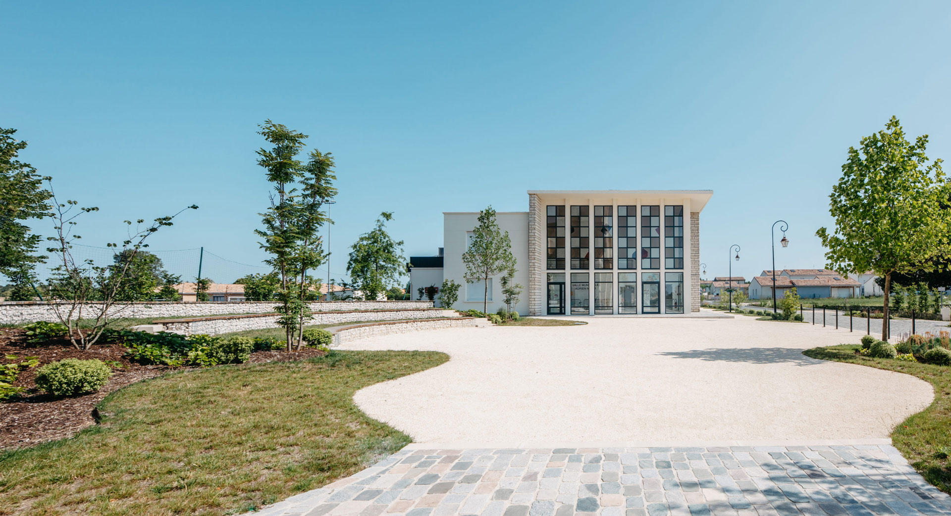 Centre bourg de Cézac (33) - Rouge bordeaux paysages et urbanisme